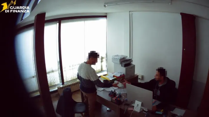 Scoperta maxi frode fiscale da 200 milioni in Lombardia, 8 arresti - il ...